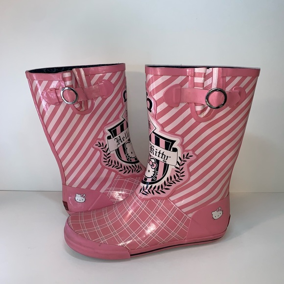 Chooka Hello Kiity | Shoes | Rare Hello Kitty University Crest Chooka ...